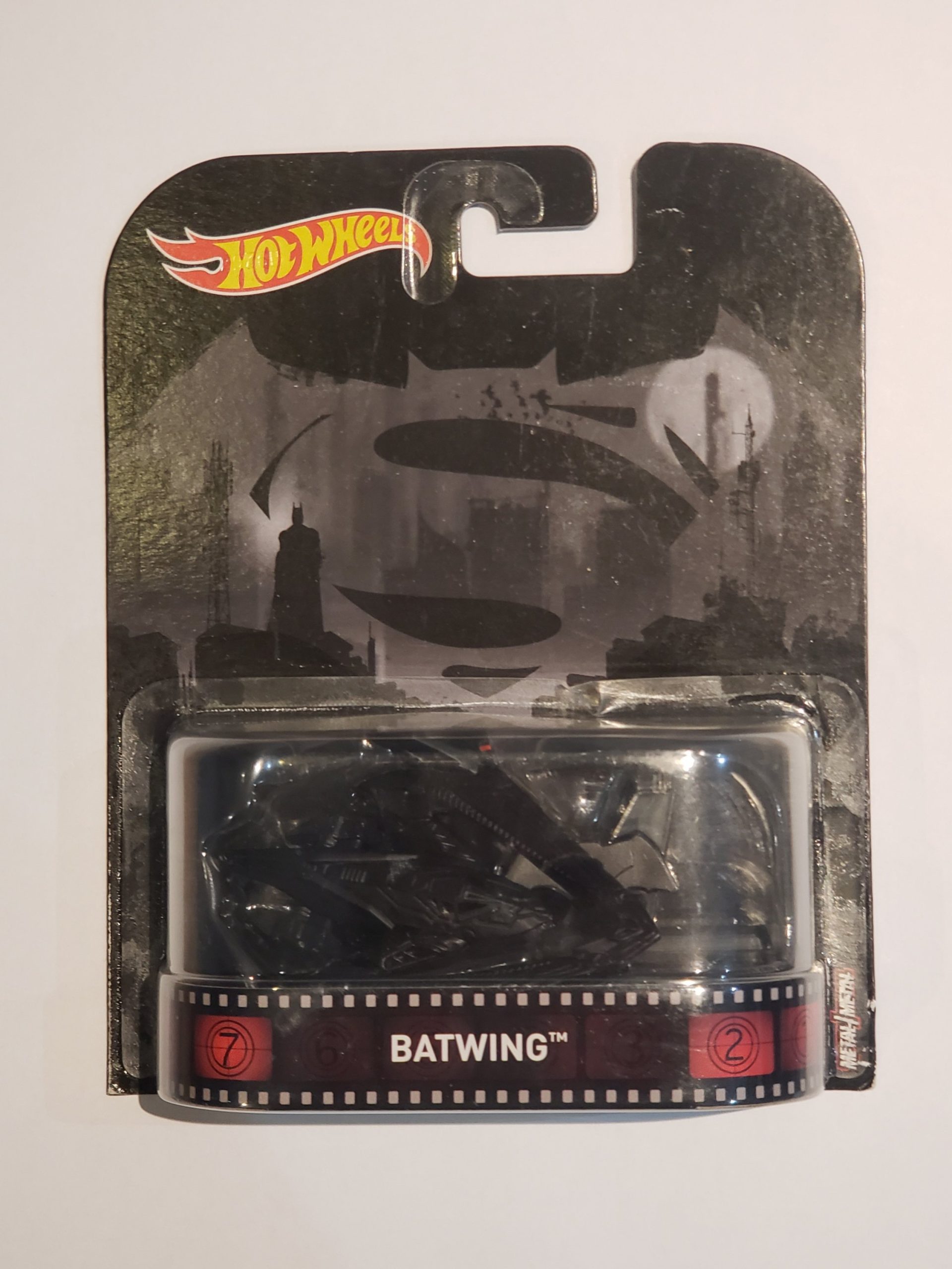 Hot Wheels Entertainment – Batwing - Universo Hot Wheels